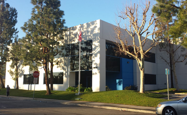 Comar Snags Injection Molder, Mold Maker ProPlas