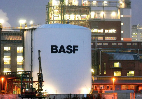 BASF's sales in the third quarter increased by 12% year-on-year to 21.9 ...