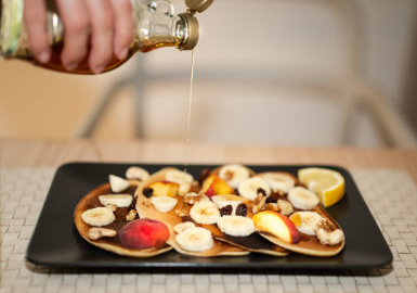 What are the similarities and differences in honey vs maple syrup ...